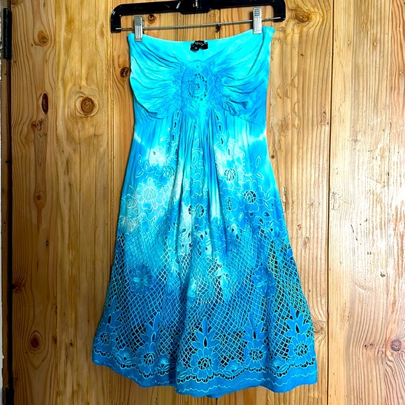 Sky | Dresses | Sky Lace Flower Mini Strapless Dress | Poshmark
